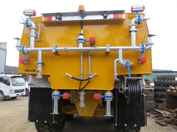 Why Truck Water Spray Units Are Essential for Construction and Mining Sites